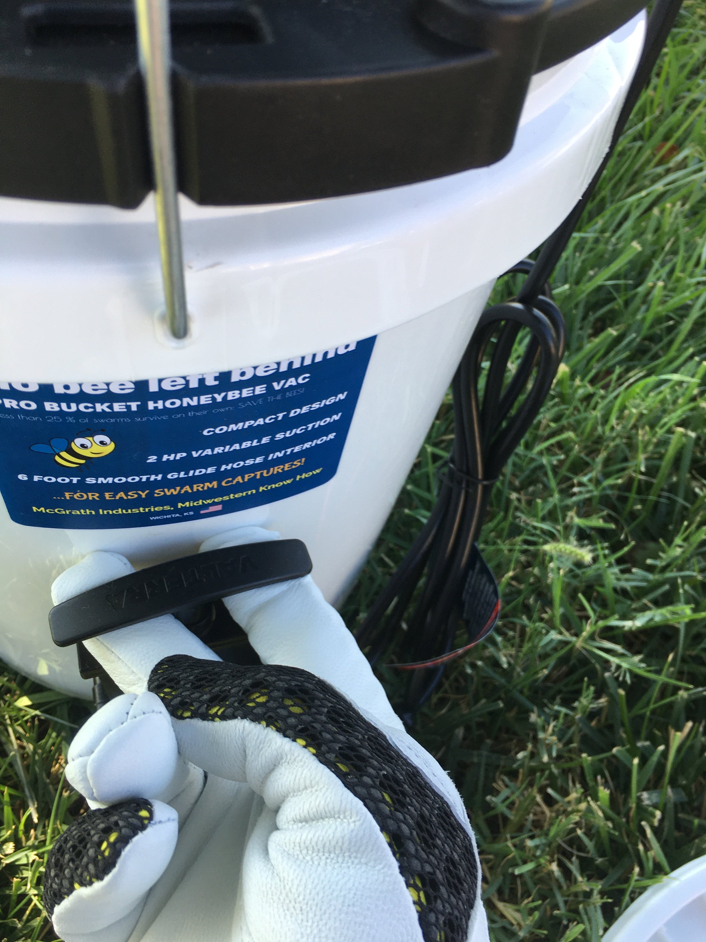 Pro Bucket Bee Vacuum | Carp's Bees