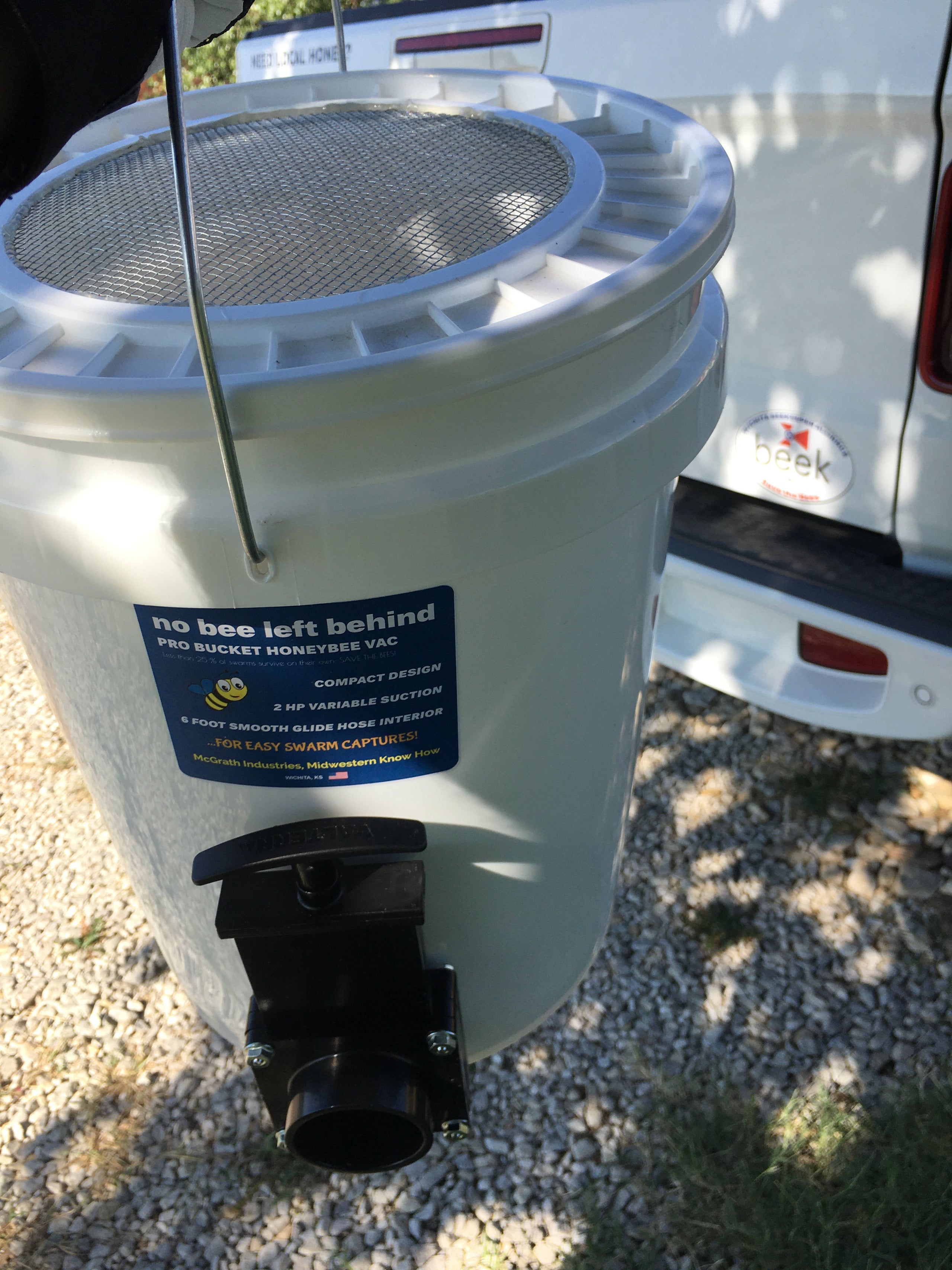 Pro Bucket Bee Vacuum | Carp's Bees