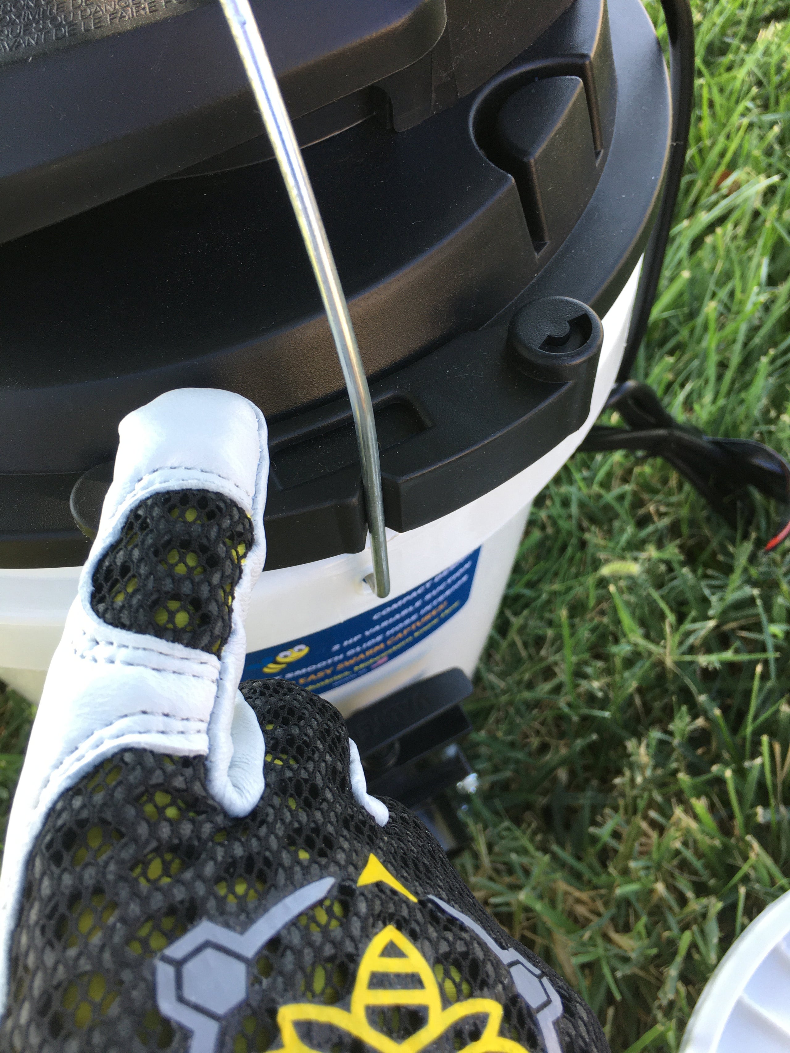 Pro Bucket Bee Vacuum | Carp's Bees